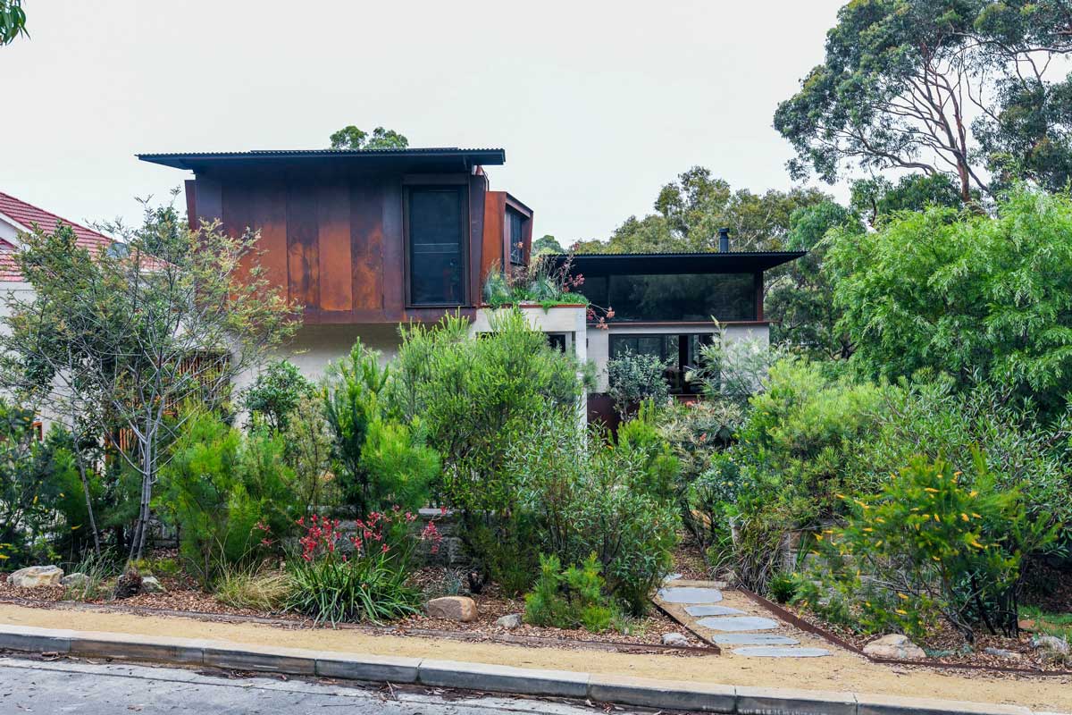 Castlecrag Extensive Renovation Project | GMC Constructions
